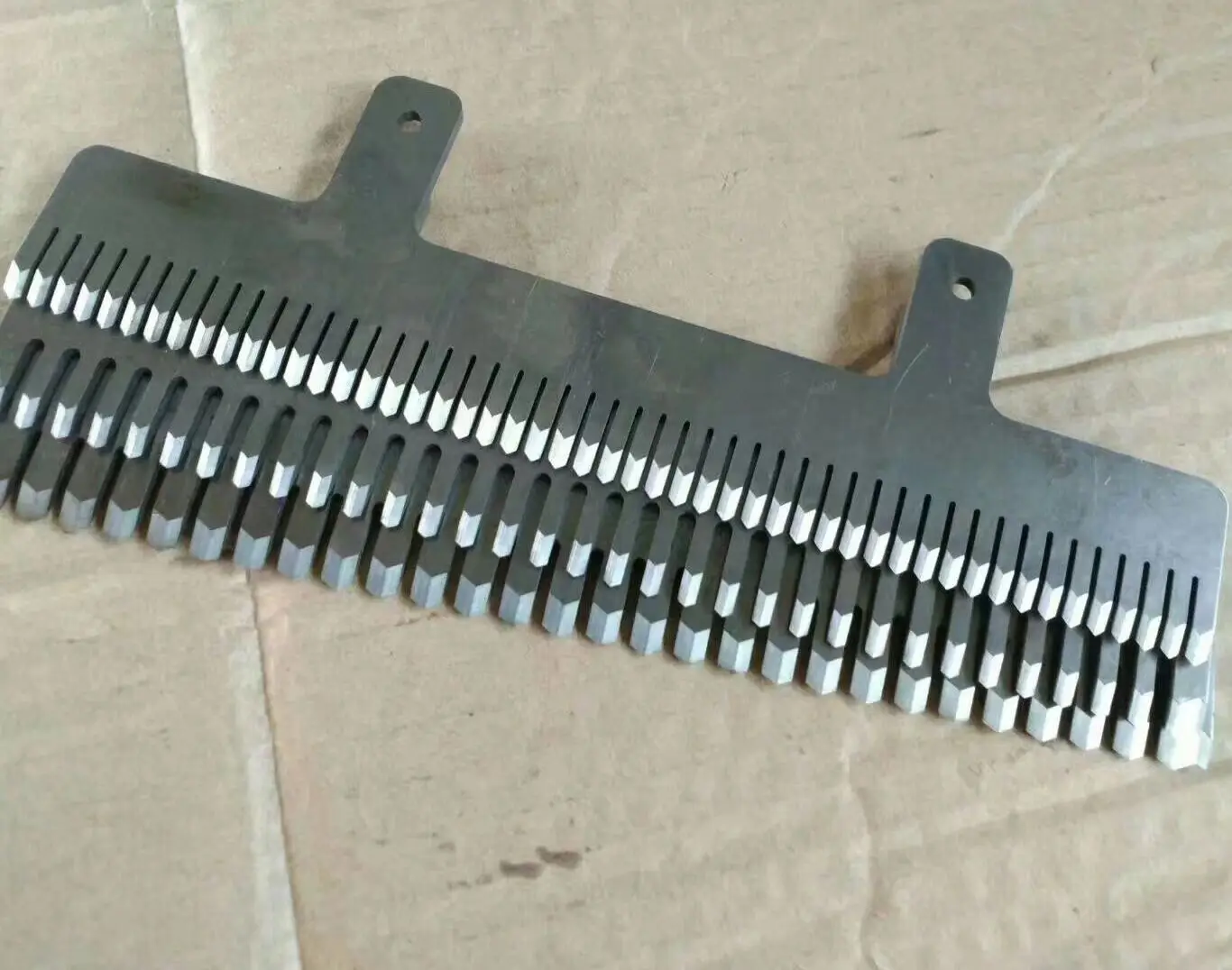 Tape Sealer Blade for Box Sealing Tape Dispenser Blade Manufacturer ...