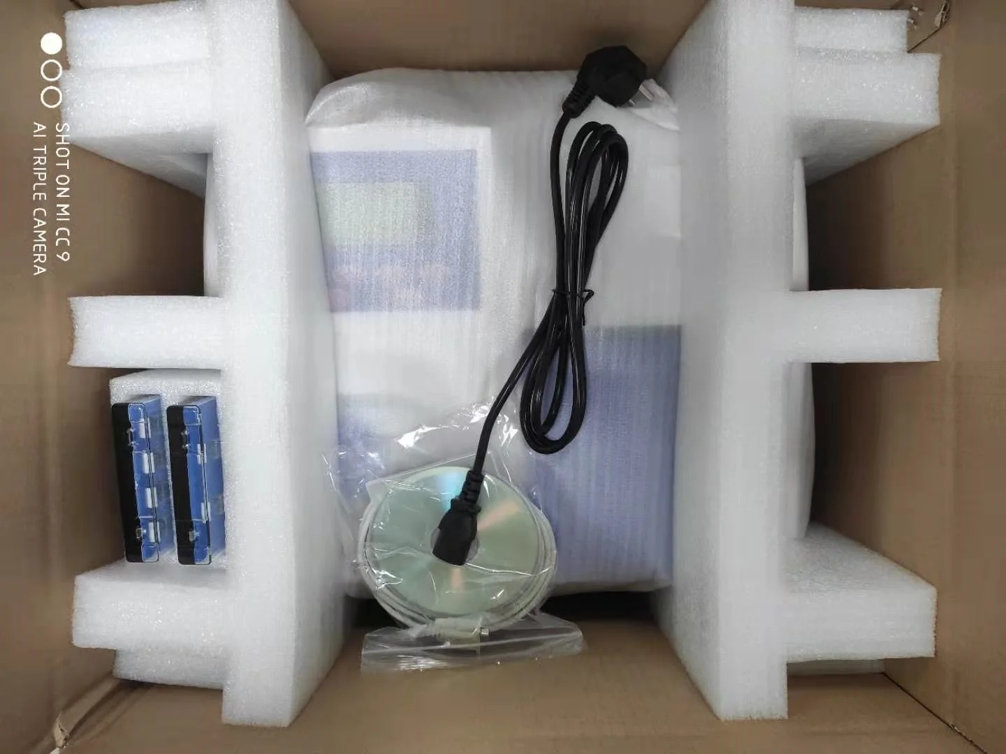 China Laboratory 4nm Single Beam Visible Spectrophotometer V1200 - Buy ...