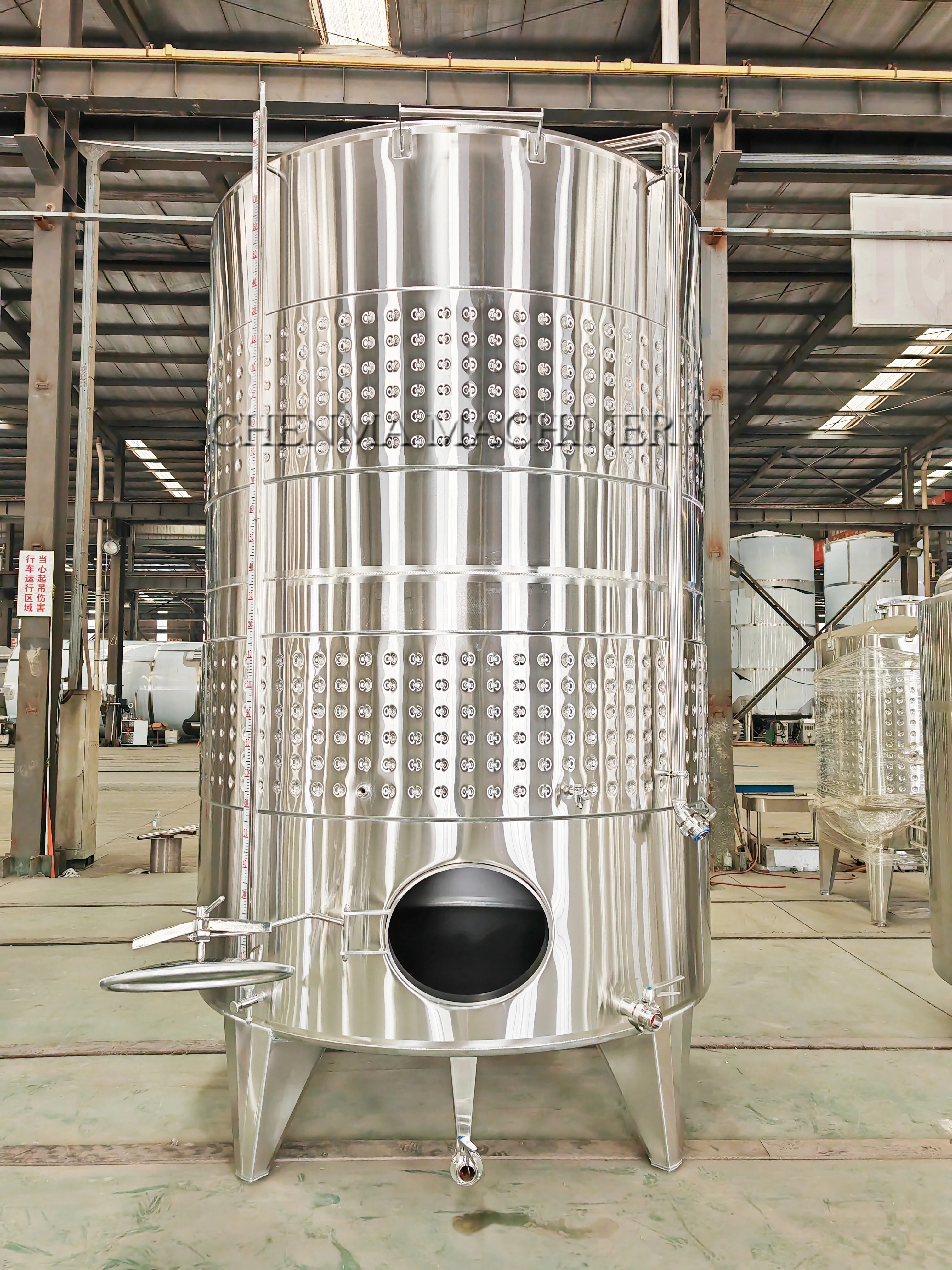 SUS304 Wine Fermenter Equipment - Efficient Cooling Tanks