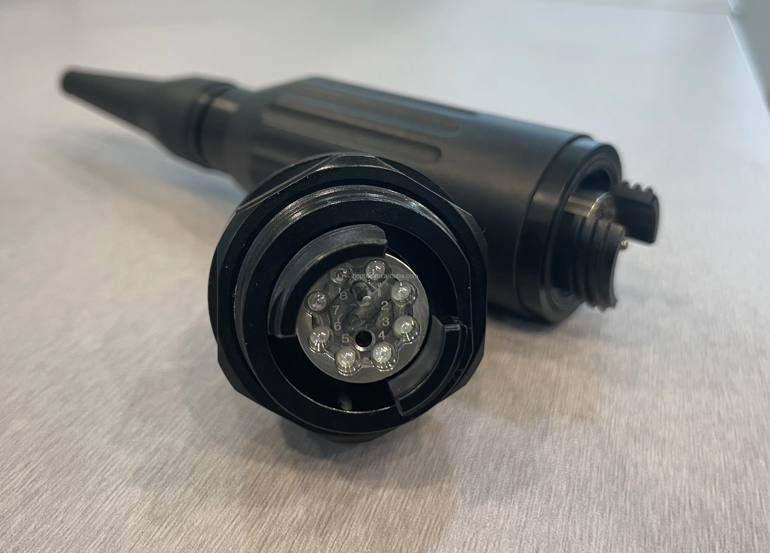 6C/8C Expanded Beam Fiber Optic Connectors - Reliable & Efficient