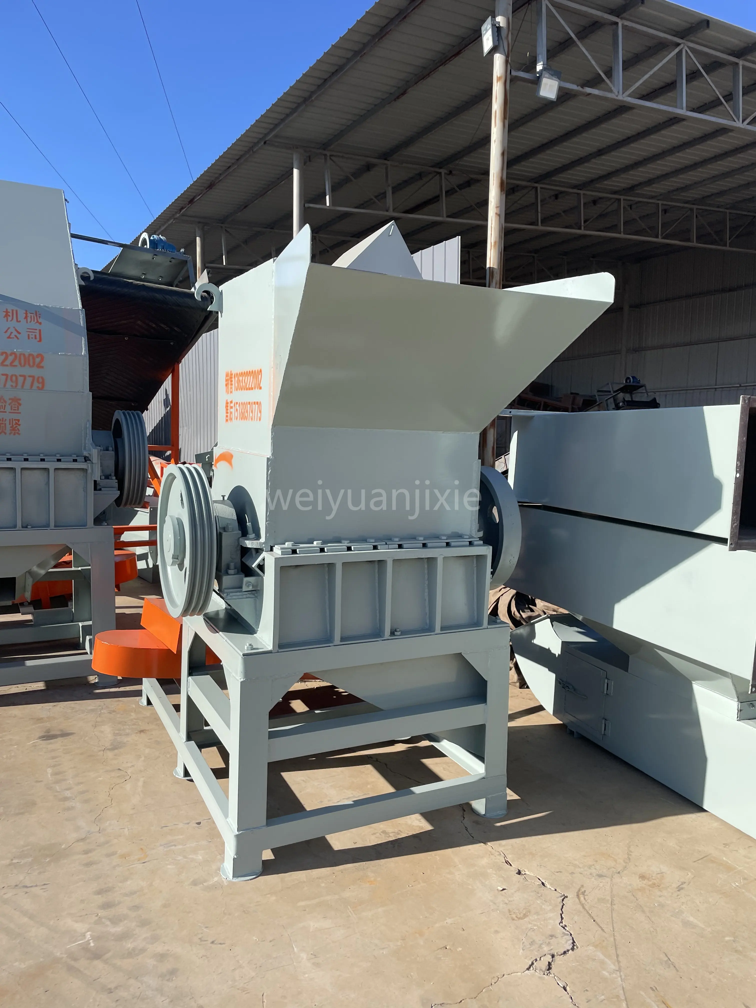 Customized Automatic Waste Plastic Crusher Machine