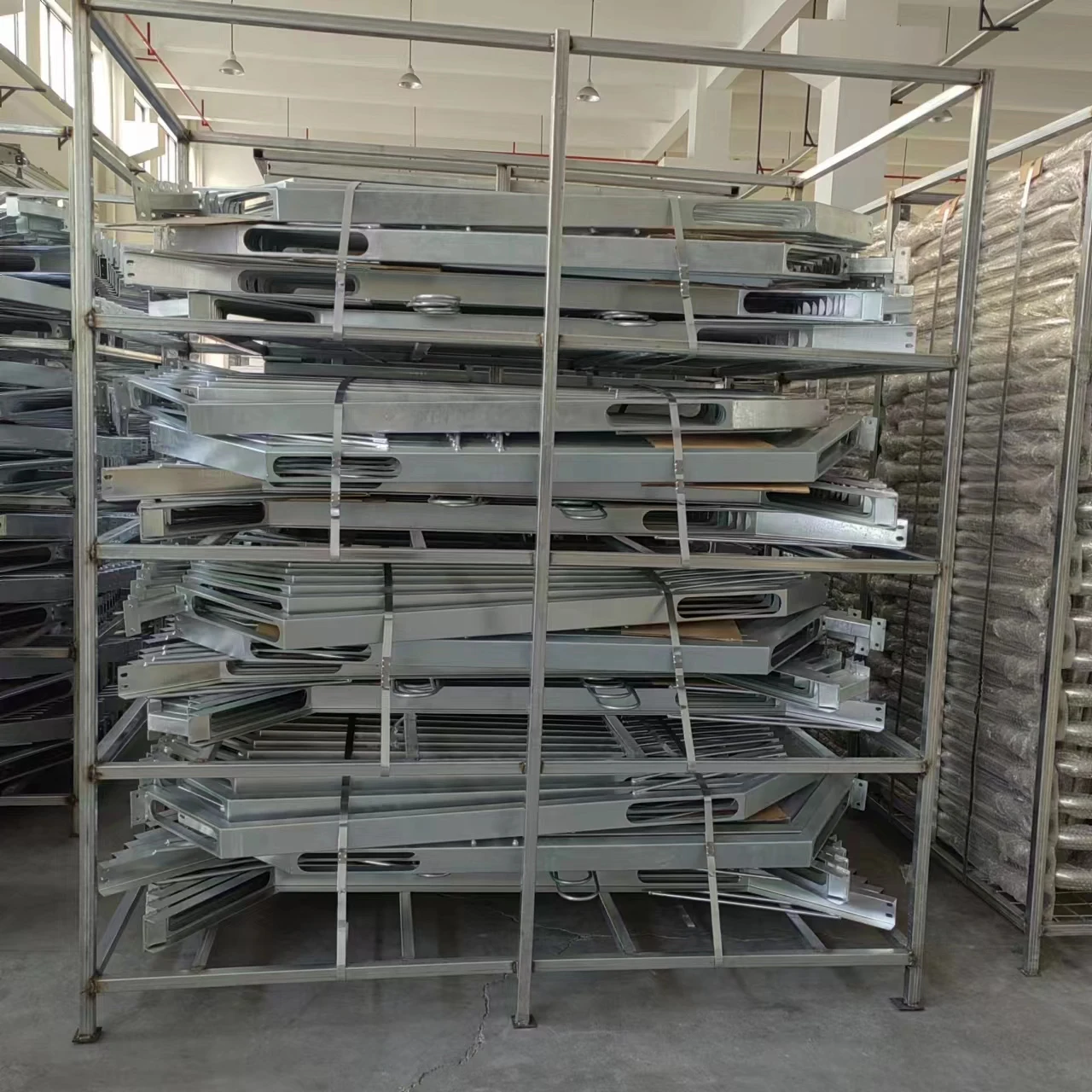 Carbon Steel Wall Mounted Semi Vertical Cycle Shelter Stand Rack For ...