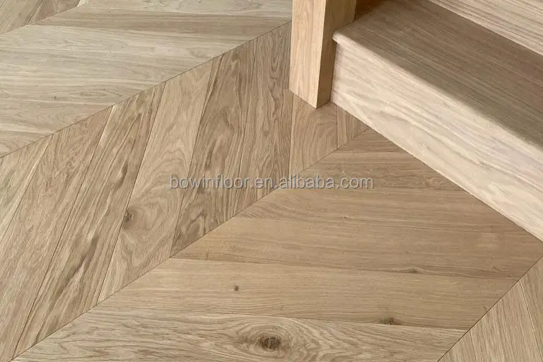Natural Wood Color Chevron Wood Flooring - Oak Parquet