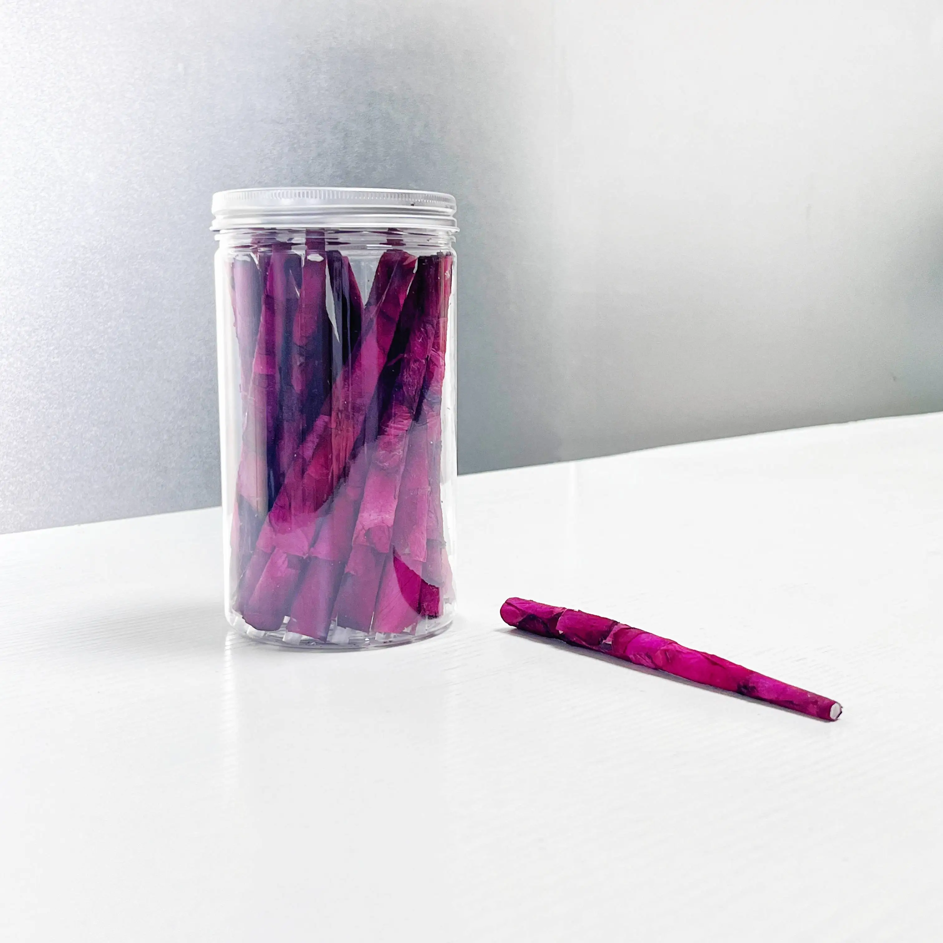 Good Quality King Size Smoking Cones Made Of Real Rose Petal Cigarette ...