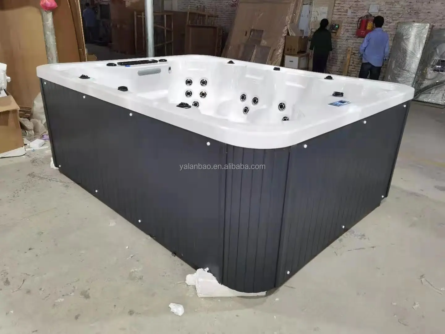 Outdoor 8 Person Spa Whirlpool Massage Swim Pool Hot Tub