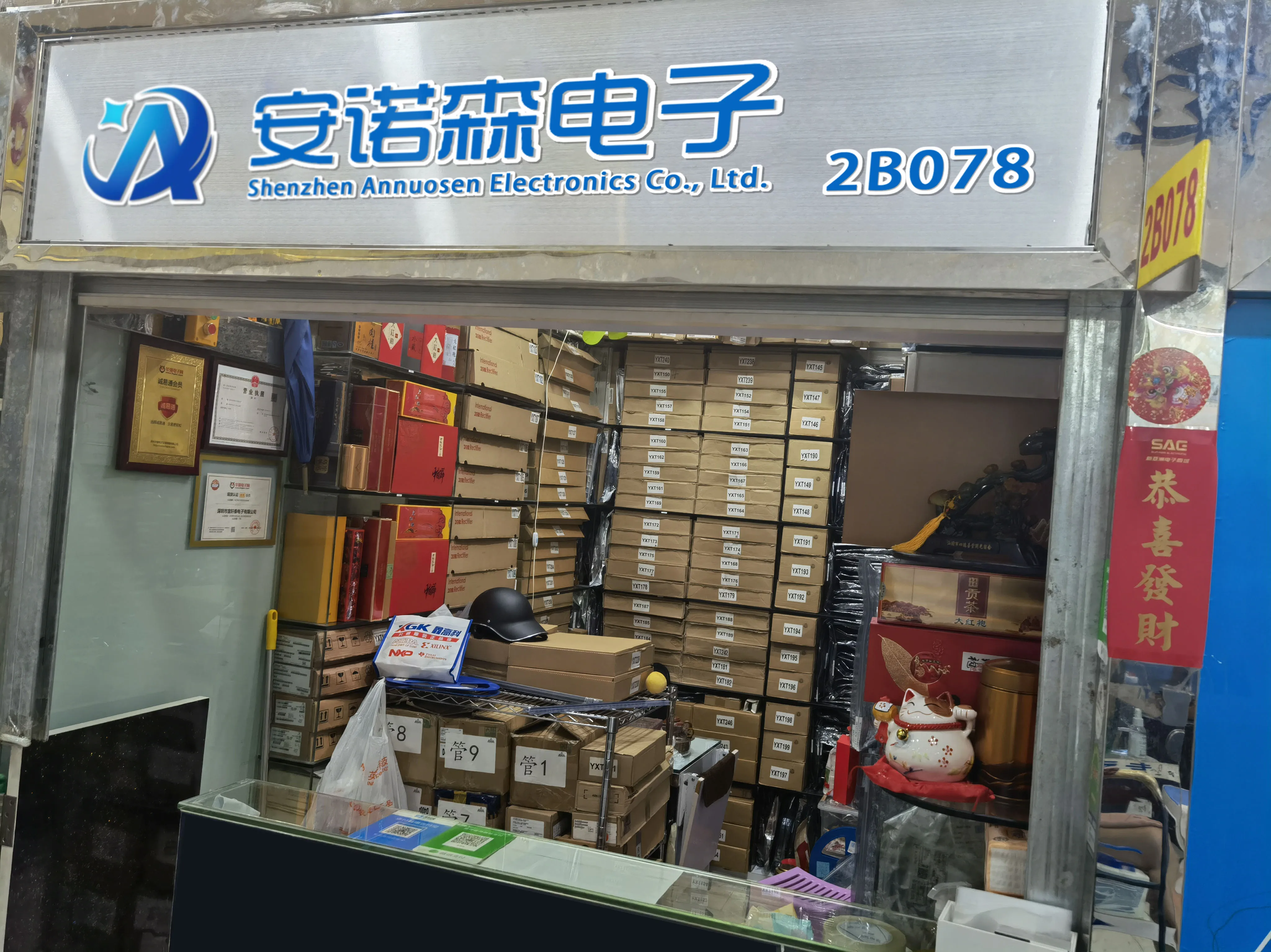 1 optocoupler isolation module input 3-5 V input 12 V input 24 V There ...