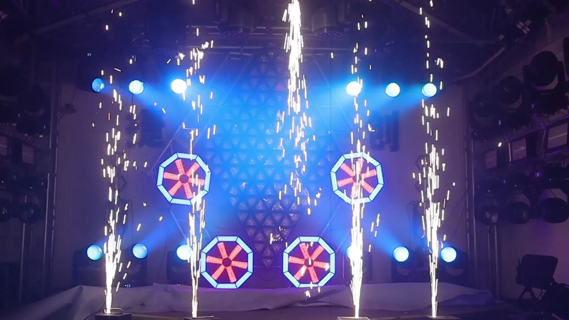 Mini 600w Cold Spark Fireworks Machine For Wedding Events Dmx Wireless ...