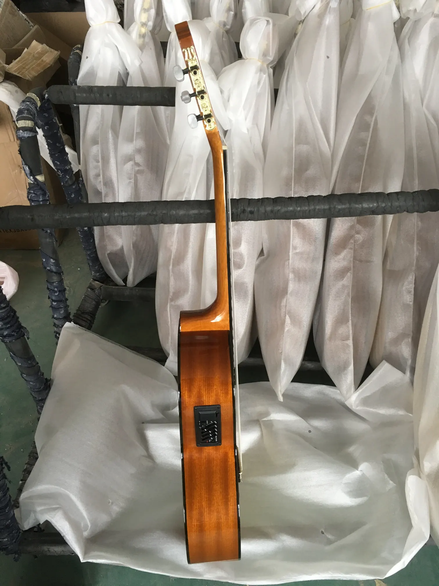 39" Cutaway Electric Classical Guitar with 4-Band EQ