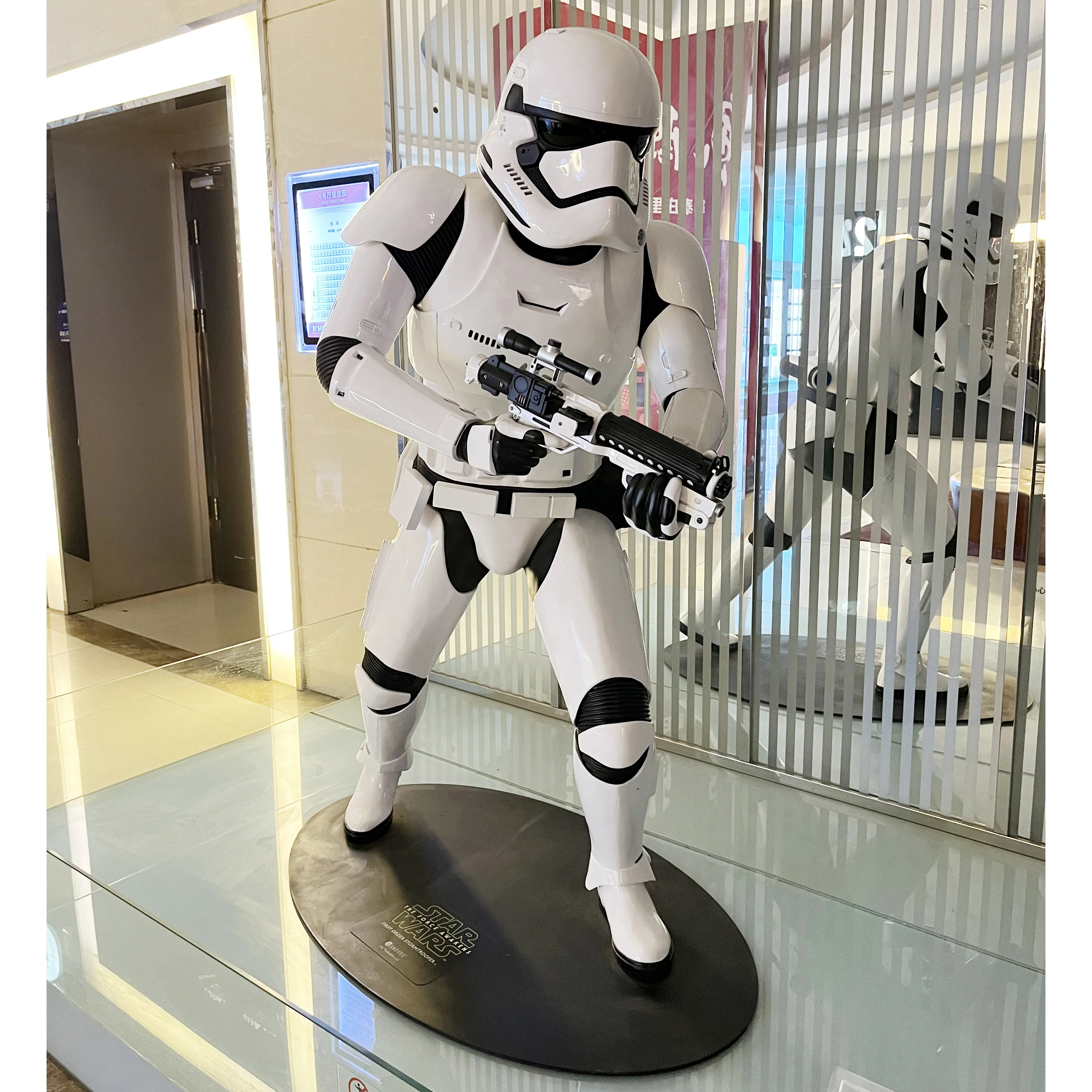 Life Size Stormtrooper Resin Statue Stormtrooper Planet Wars ...