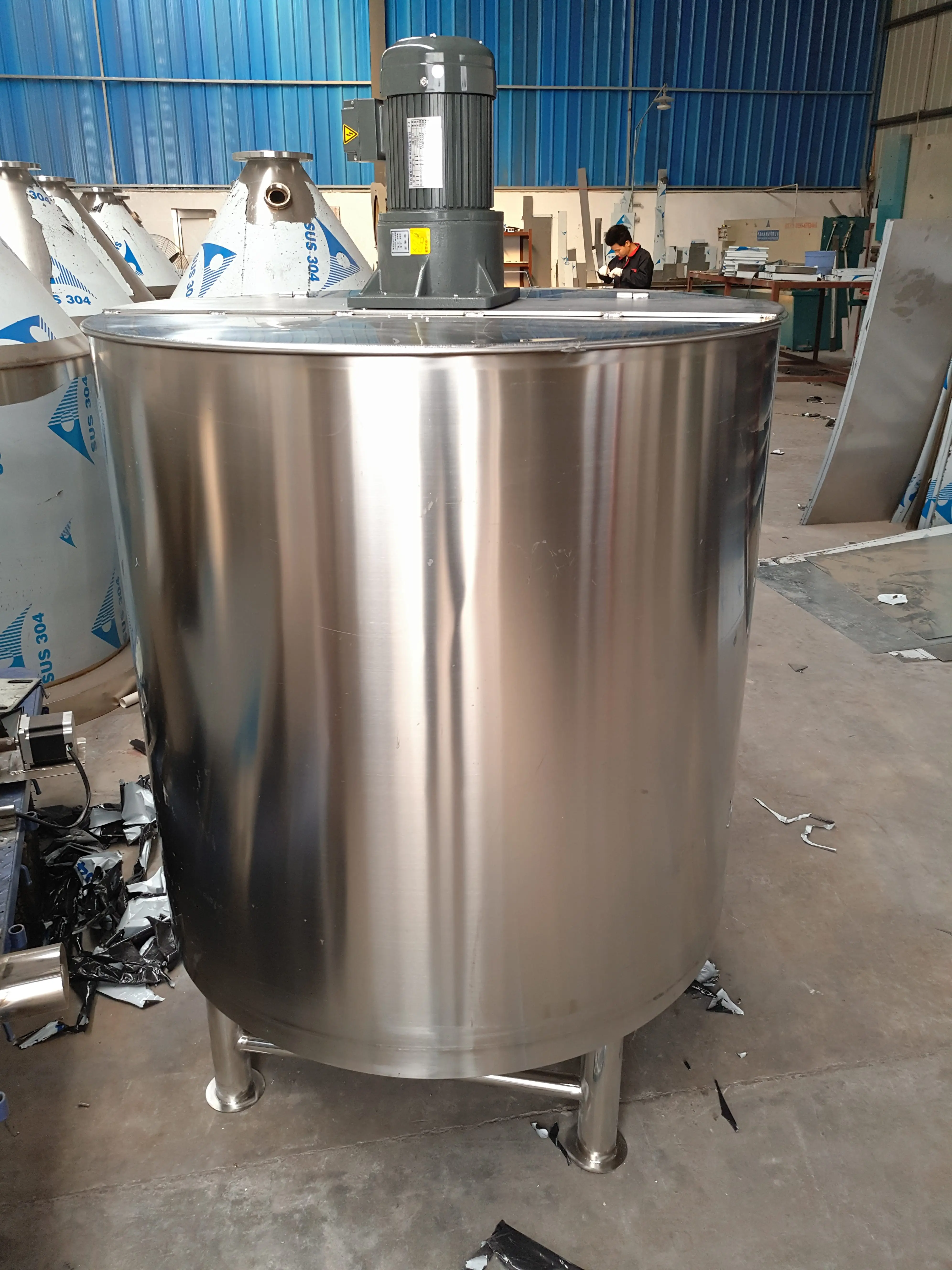 Stainless Steel Mixing Tanks for Food and Beverage Applications ...