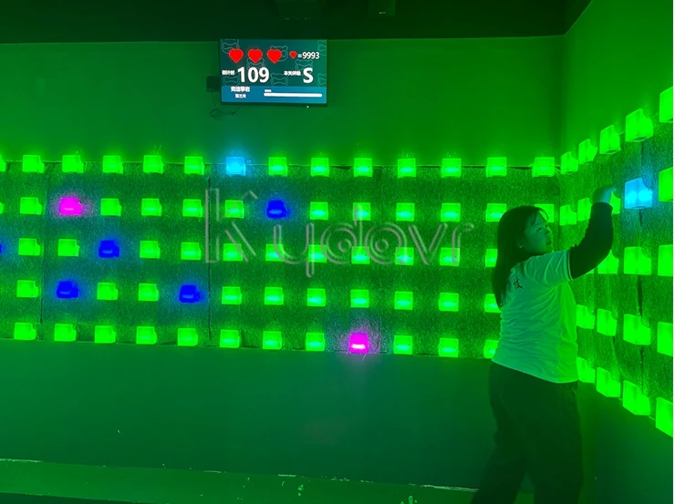 Interactive Gaming - Teamwork & Fun with LED Lights