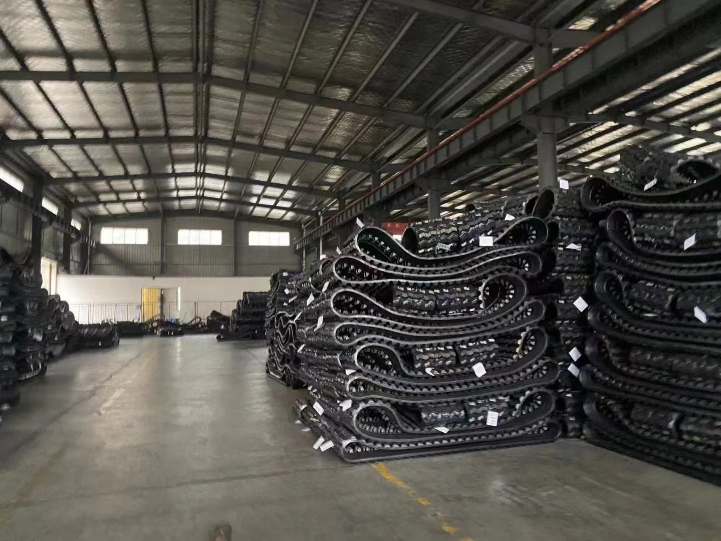 Durable Rubber Crawler Tracks for Harvester Machines