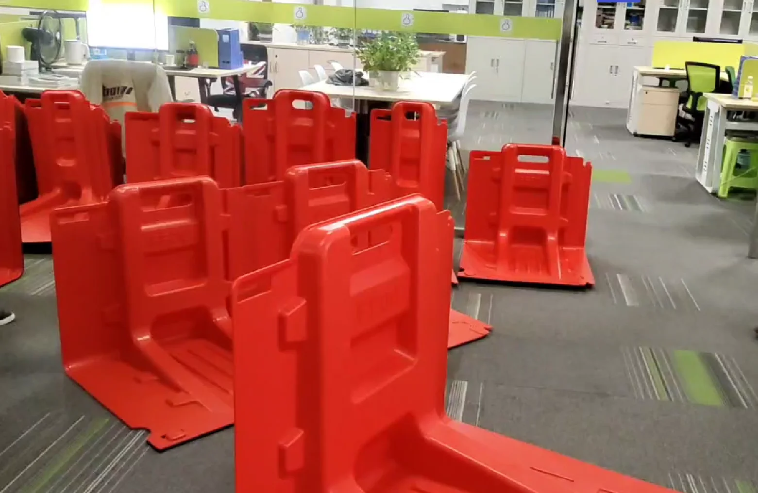 Convenient Portable Water Barrier Durable Dams Flood Barrier For Home ...