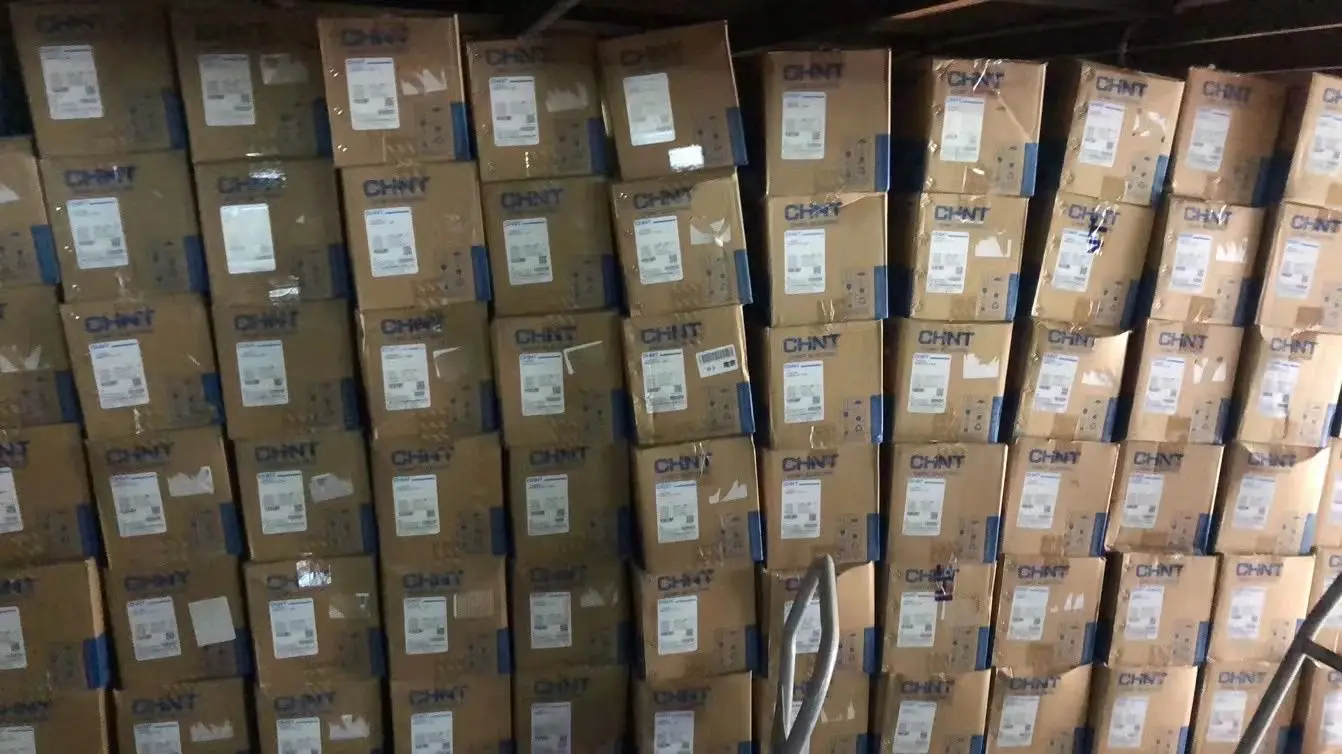 Chint NH40 4 Pole Manual Transfer Switch 100A, 200A, 400A - Reliable ...