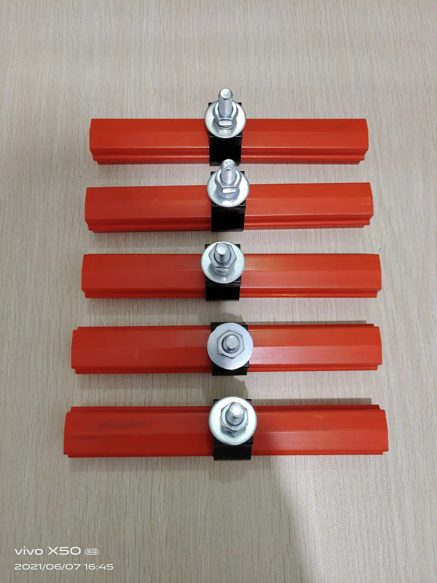 Aluminum Busbar Trolley Insulated Conductor Rails 320a. - Buy Insulated ...