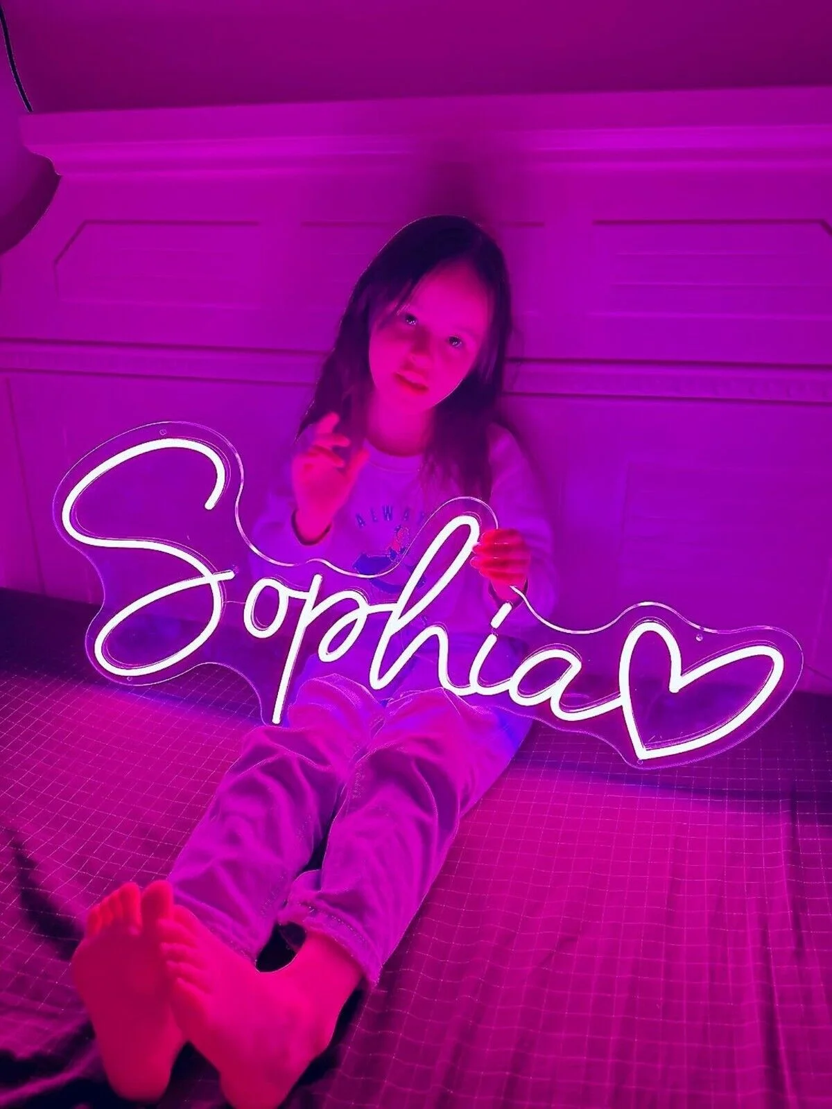 Customized Neon Sign Wall Mounted Artificial Neon Sign Party Customized ...