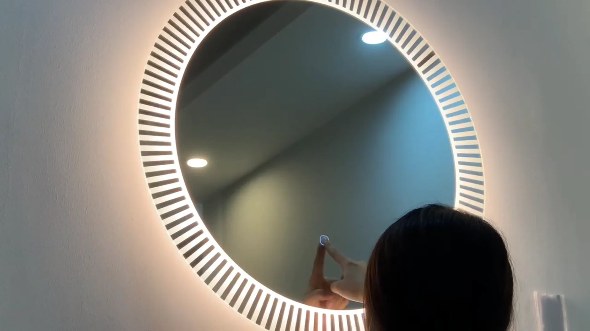 Round Smart Touch Screen Bathroom Wall Mirror Led Backlit Mirror - Buy ...