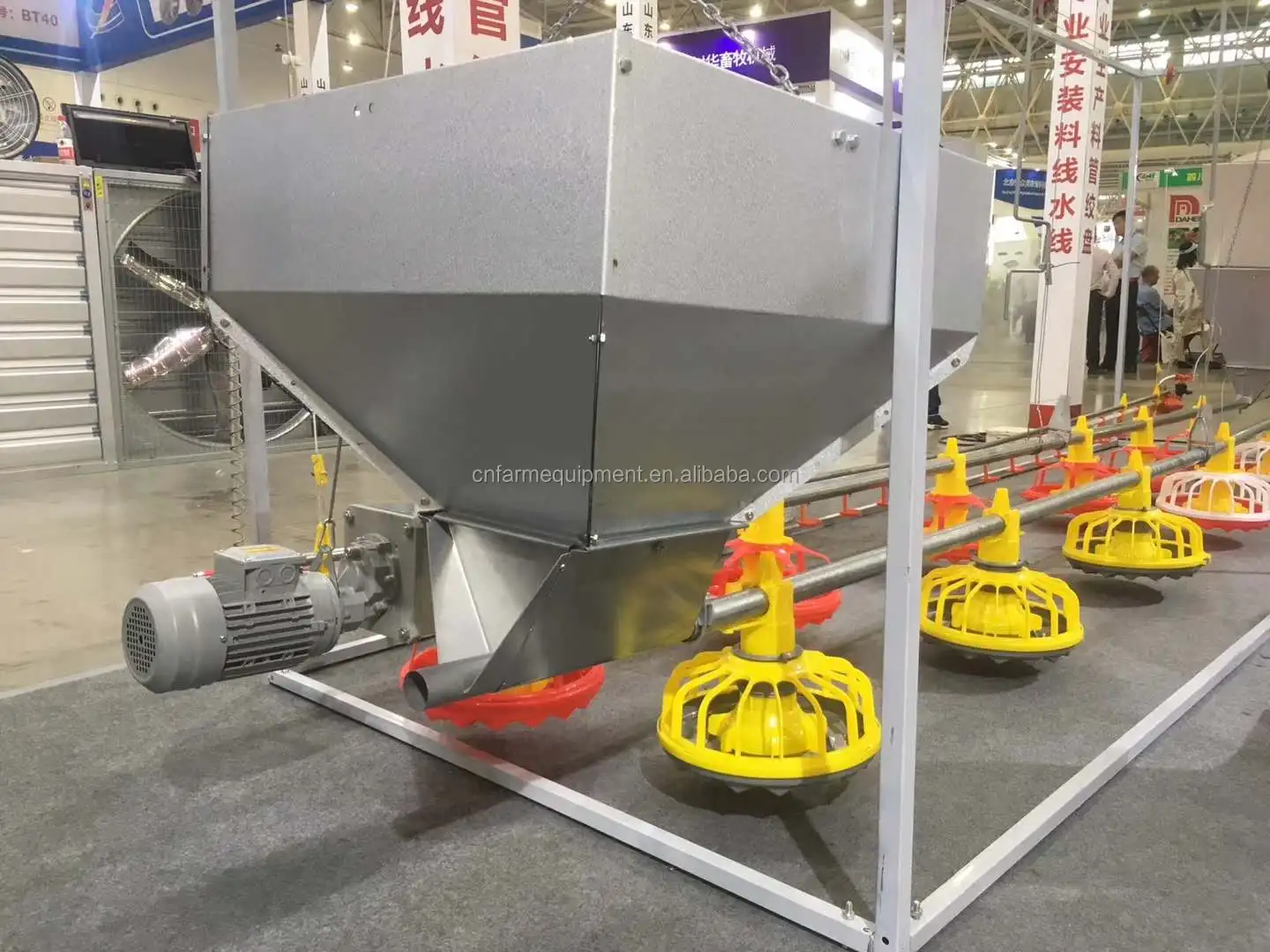 Main Stock Feeding Line System Silo One Layer 4legs Big Hopper for Feeding System in Poultry ...