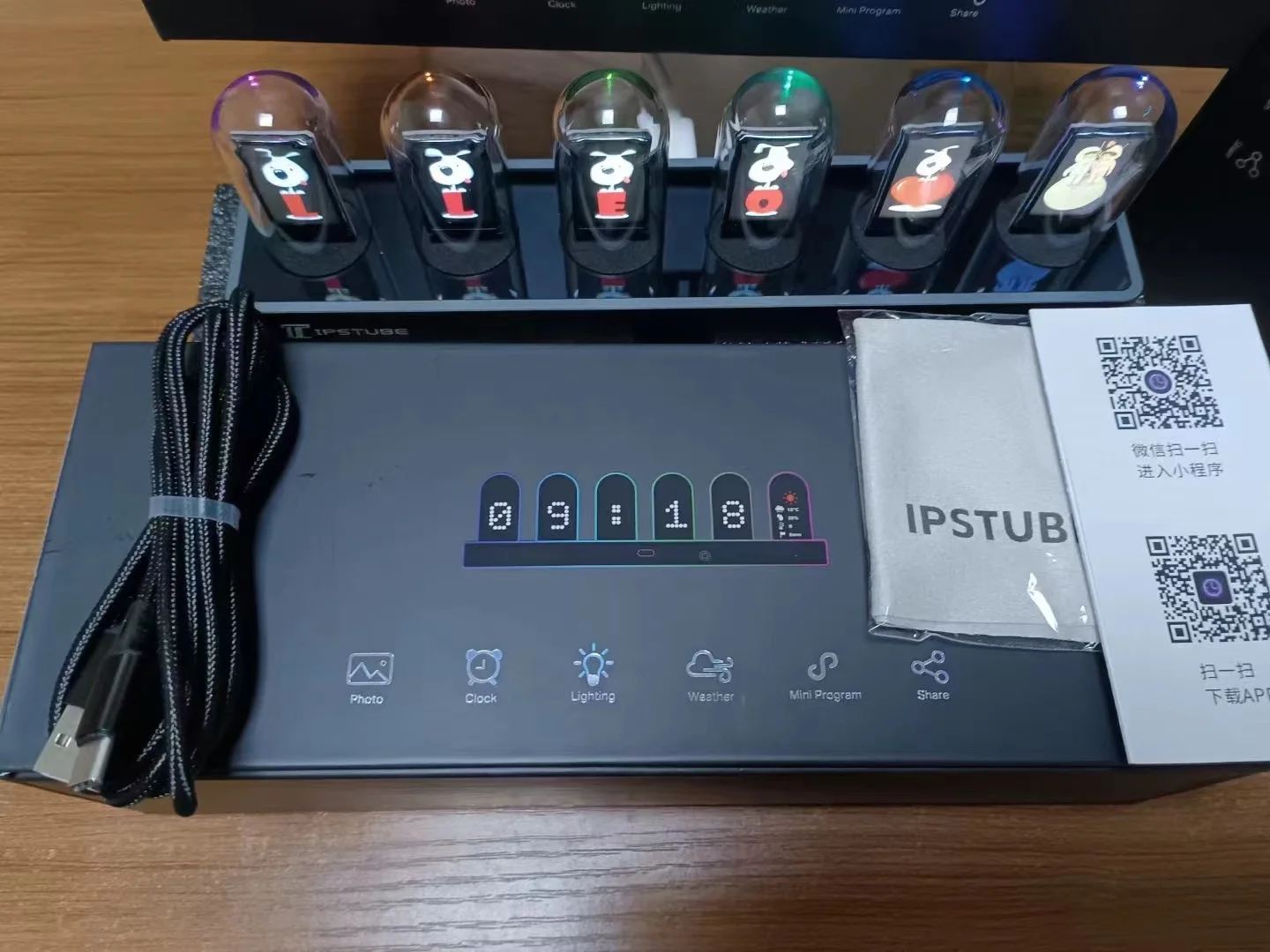 Smart Pseudo Nixie IPS Tubes - Retro Glows Digital Clock