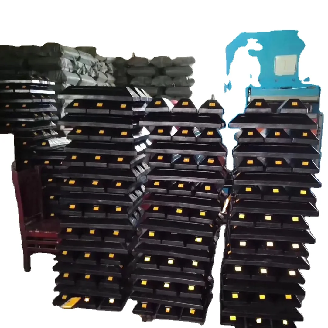 Heavy Duty Rubber Car Ramp Bump Traffic Speed Hump Making Machine ...