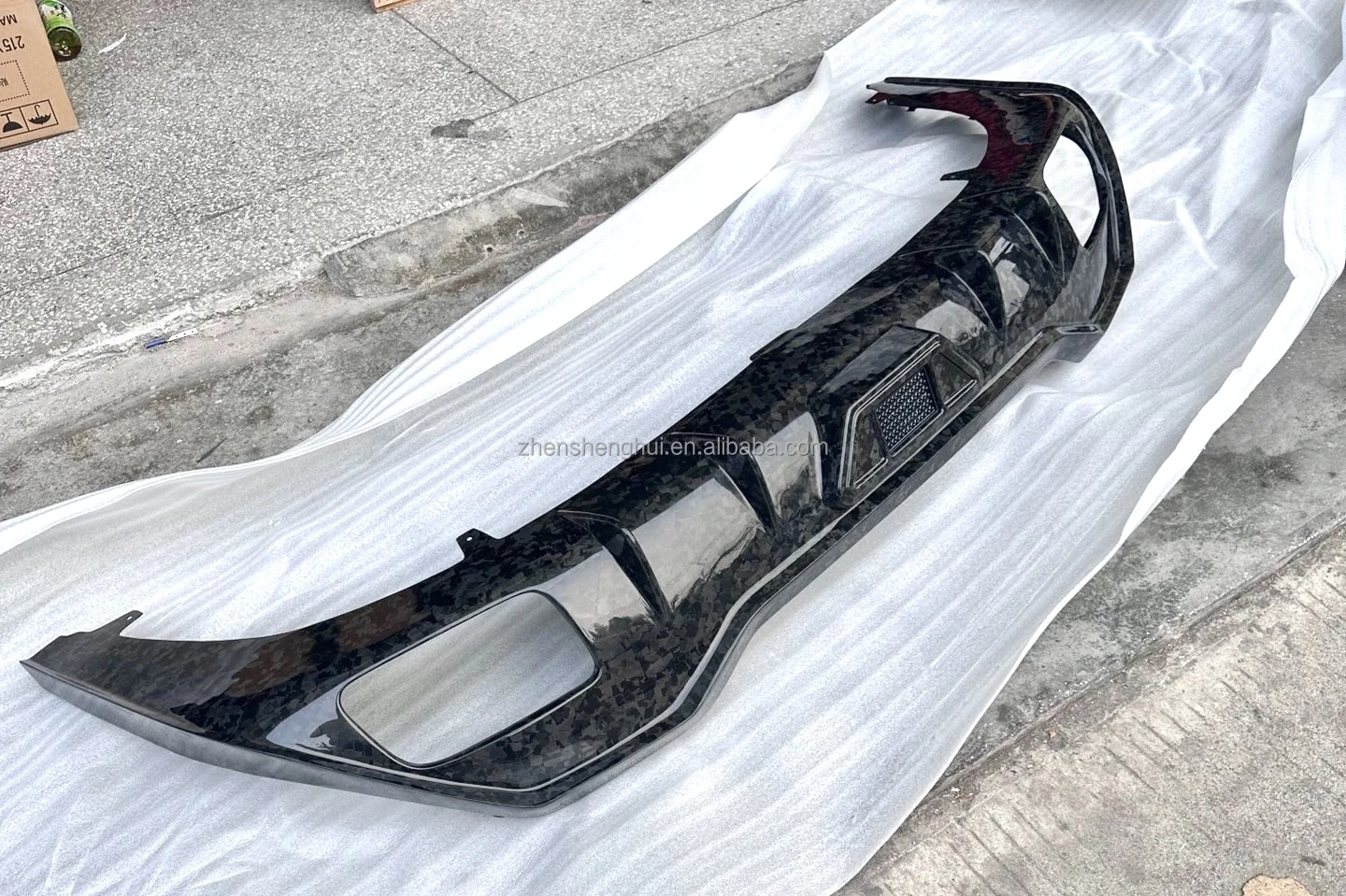 AC Style Rear Bumper Diffuser for BMW 8 Series Carbon Fiber
