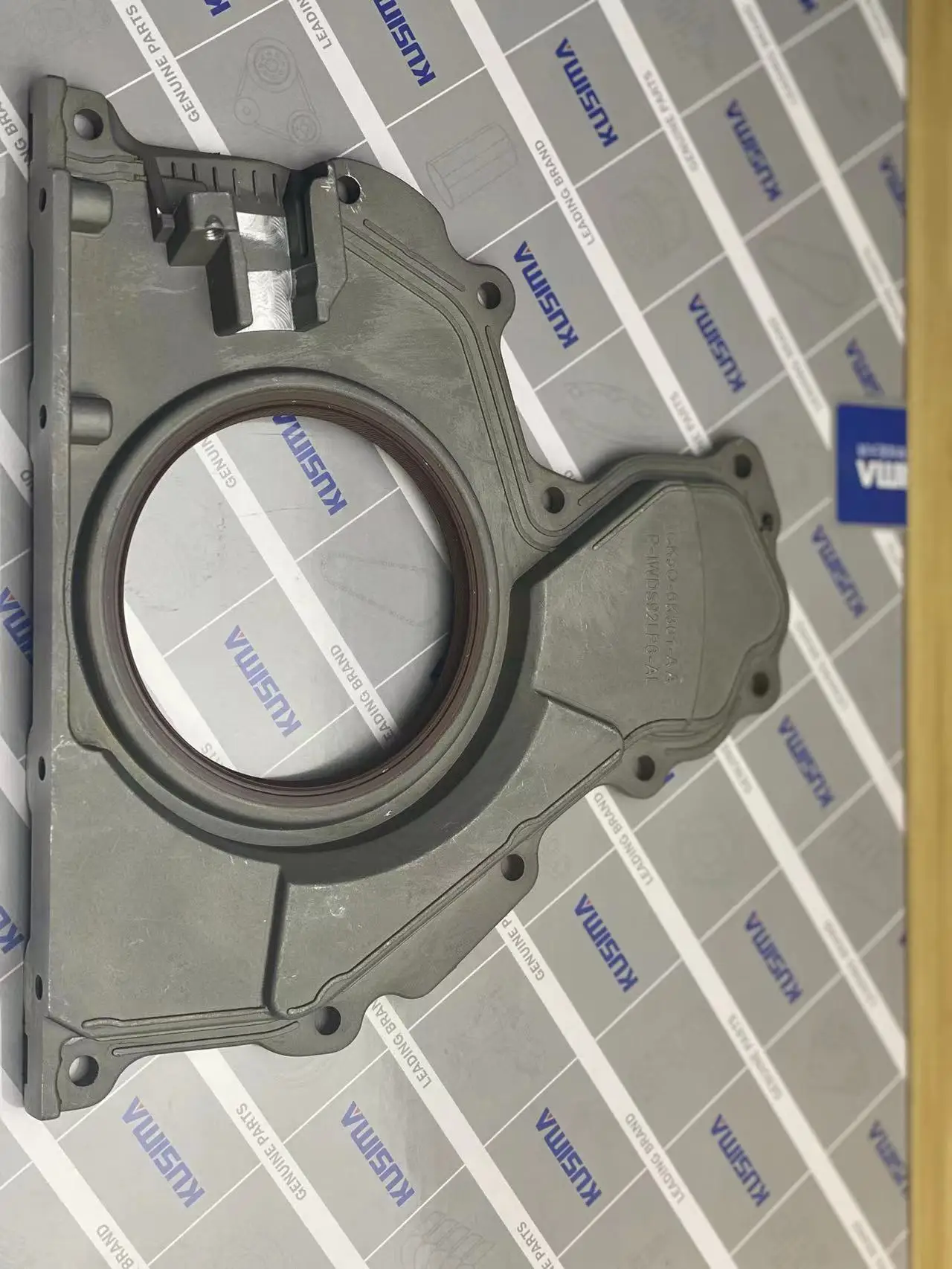 Kusima工厂后曲轴油封用于捷豹路虎4.4t汽油448pn-v8 Oem质量 - Buy 曲轴后保持器 & 油封,后部曲轴油封路虎 ...