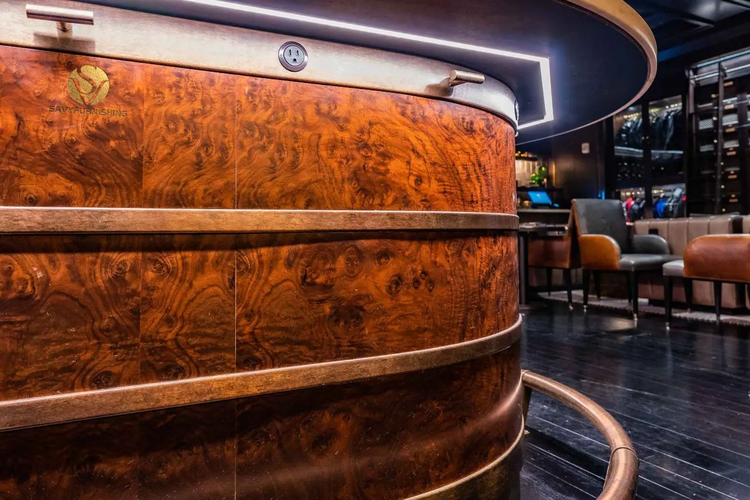 Luxury Cigar Lounge Interior Design: Customizable Bar Counter Furniture ...