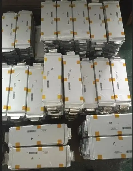 Cpm Hev 30ah Lifepo4 리튬 이온 세포 장수 고성능 3.2v 주문을 받아서 만들어진 주머니 세포 태양 에너지 체계 ...
