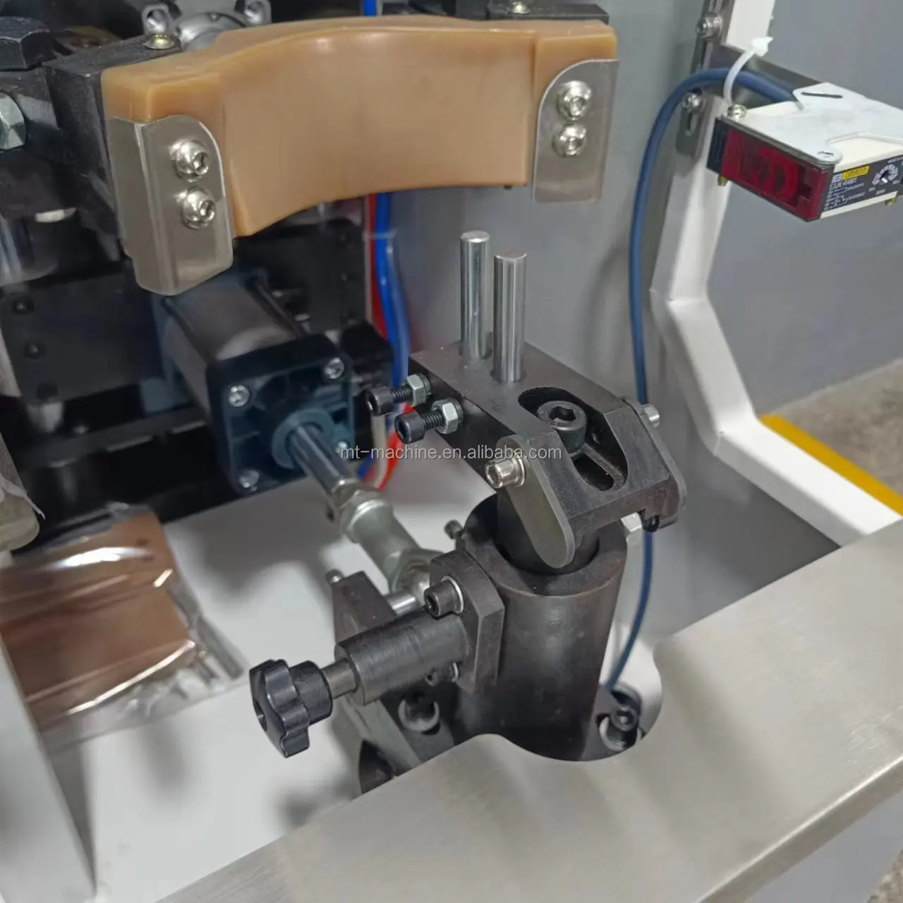 Shoe Last Pulling Machine - Double Station Efficiency