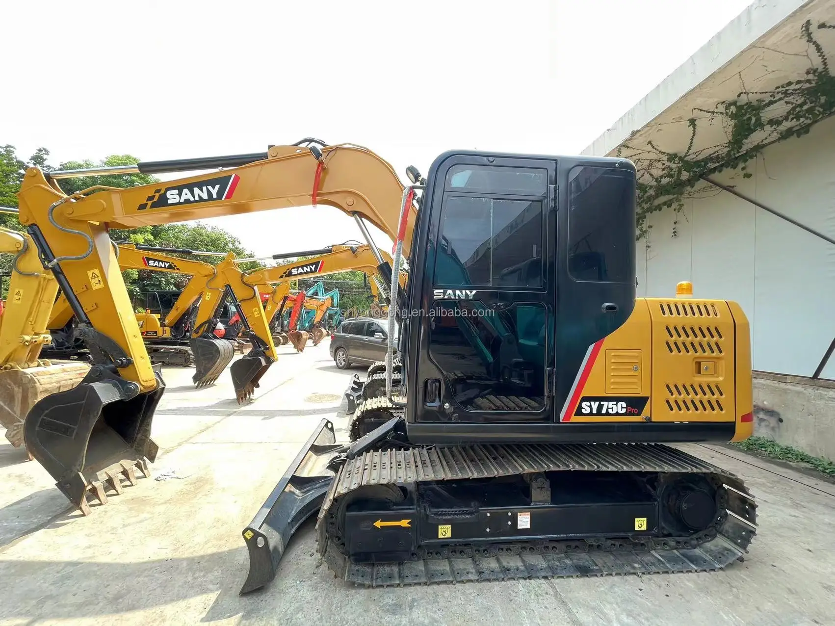 Almost New Sany Sy75c Excavator 7 Ton Sy75c-9 Used Mini Crawler Digger ...