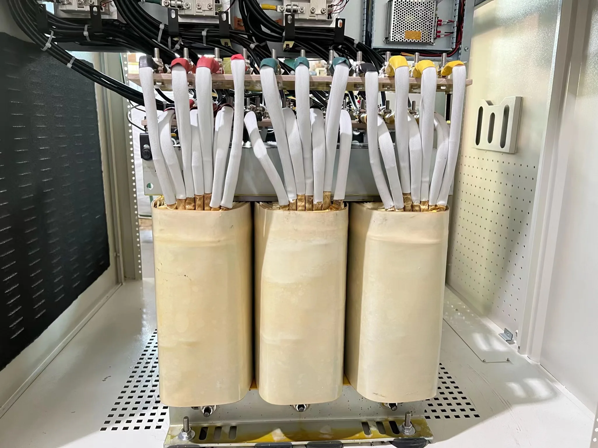 150kva Three Phase Scr Static Input 304-456v Output 400v Voltage ...