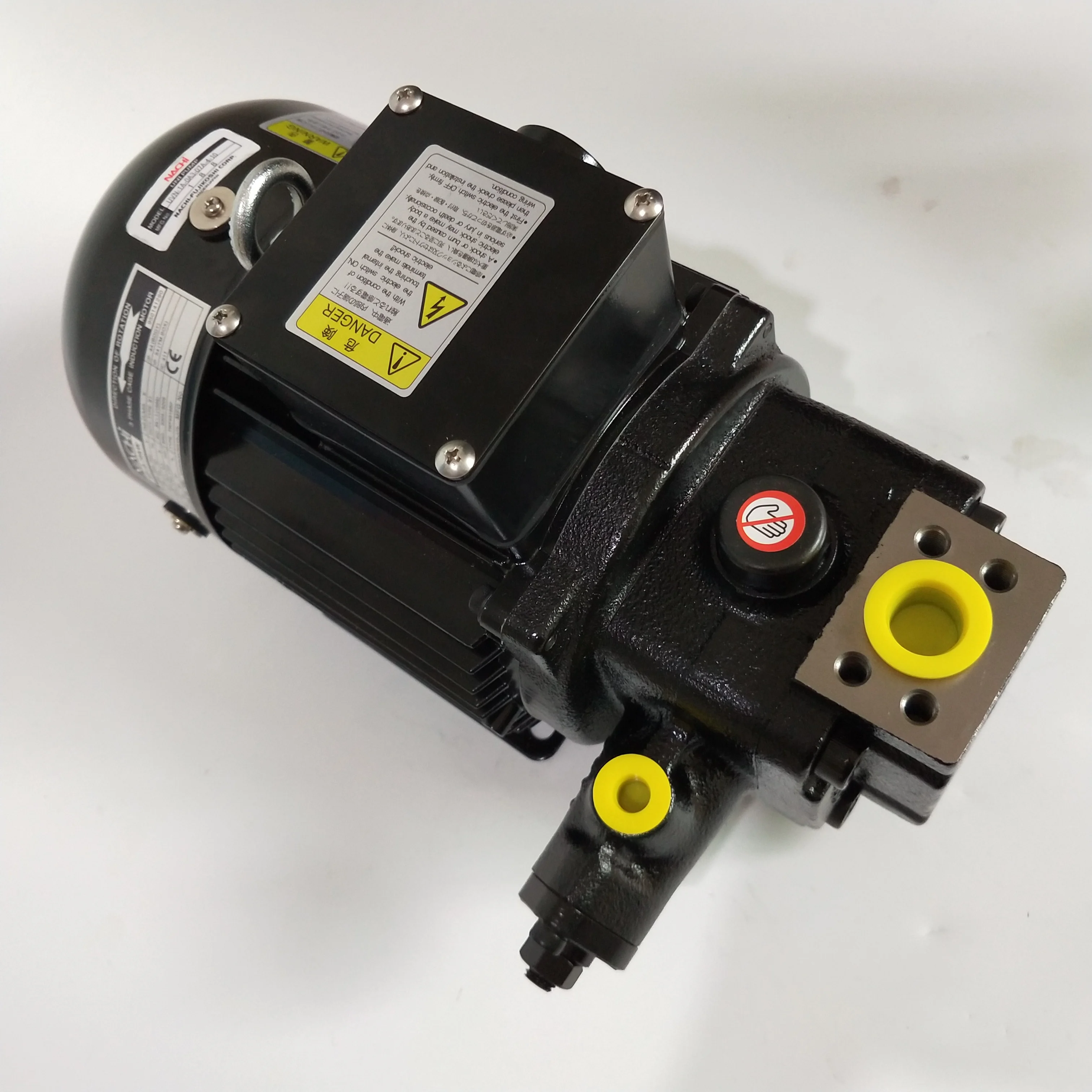 트럭 시리즈 Uvn Uvn 1a 0a2 Uvn-1a-0a4-1.5-4-11 4 12u 를 위한 Na-chi Uvn-1a-0a2-07-4-6141d 0.7 모터 유압 펌프 ...