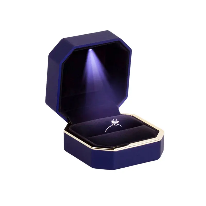 Luxury Velvet Ring Case with LED Light - Perfect for Proposals