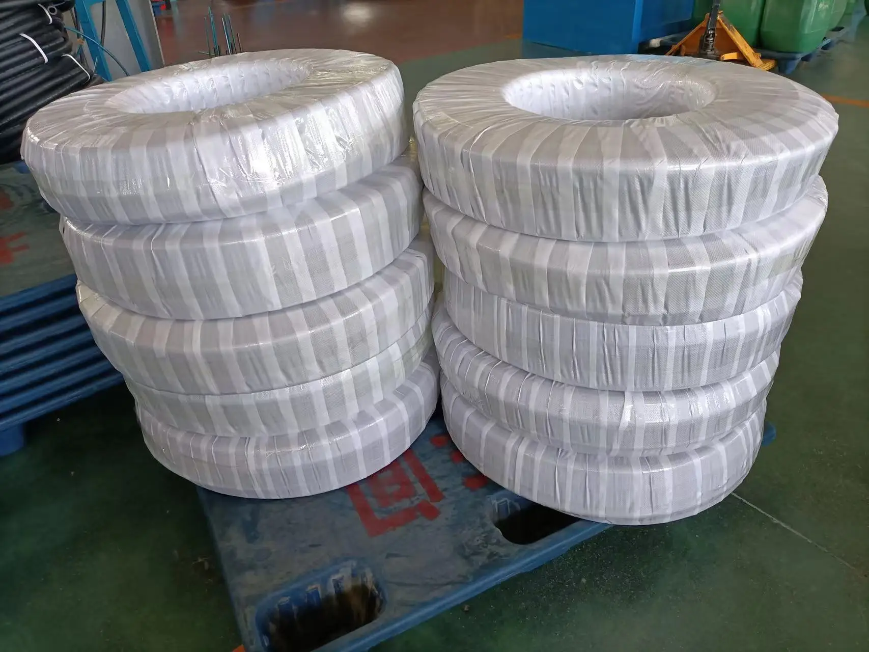 Customized Smooth Compressed Rubber Air Water Hose 300 Psi Working ...