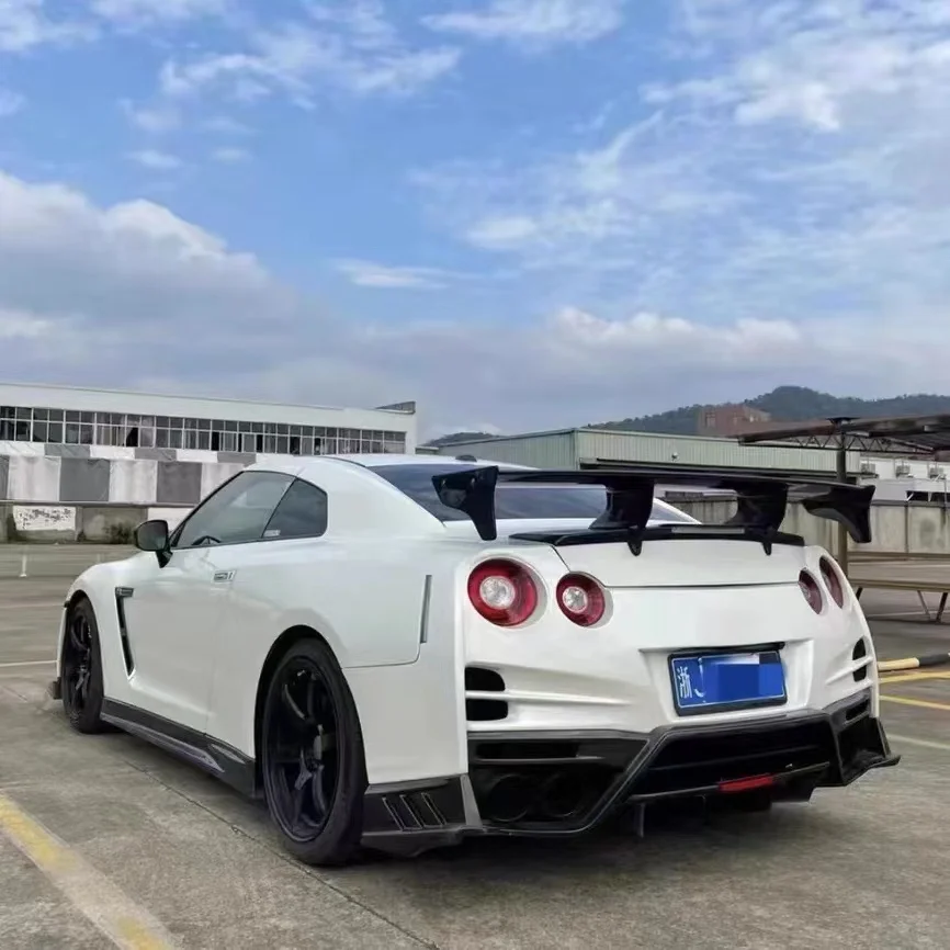 Nissan GTR R35 Body Kit - Top Secret Style Half Carbon Fiber