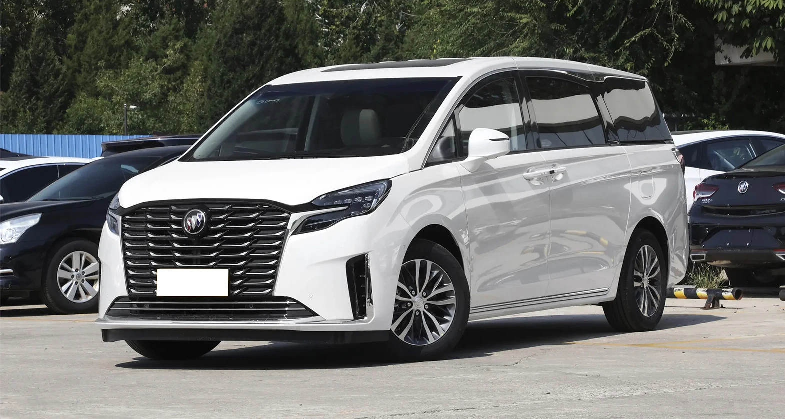 The Hot New Car Buick Gl8 2023 Land Business Class 2.0t Luxury 48v Light Hybrid System 5-door 7 ...