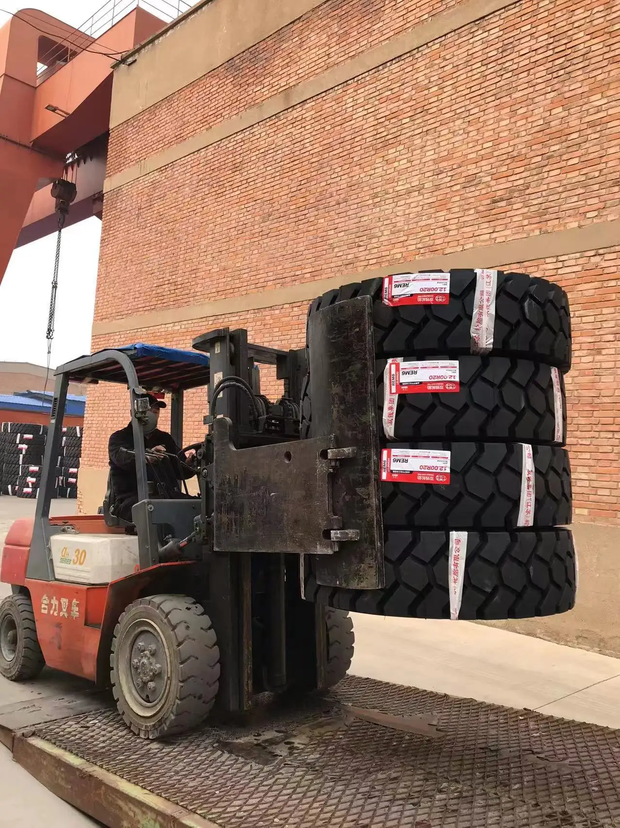 High Quality 420/85R34 FORERUNNER Agricultural Tire