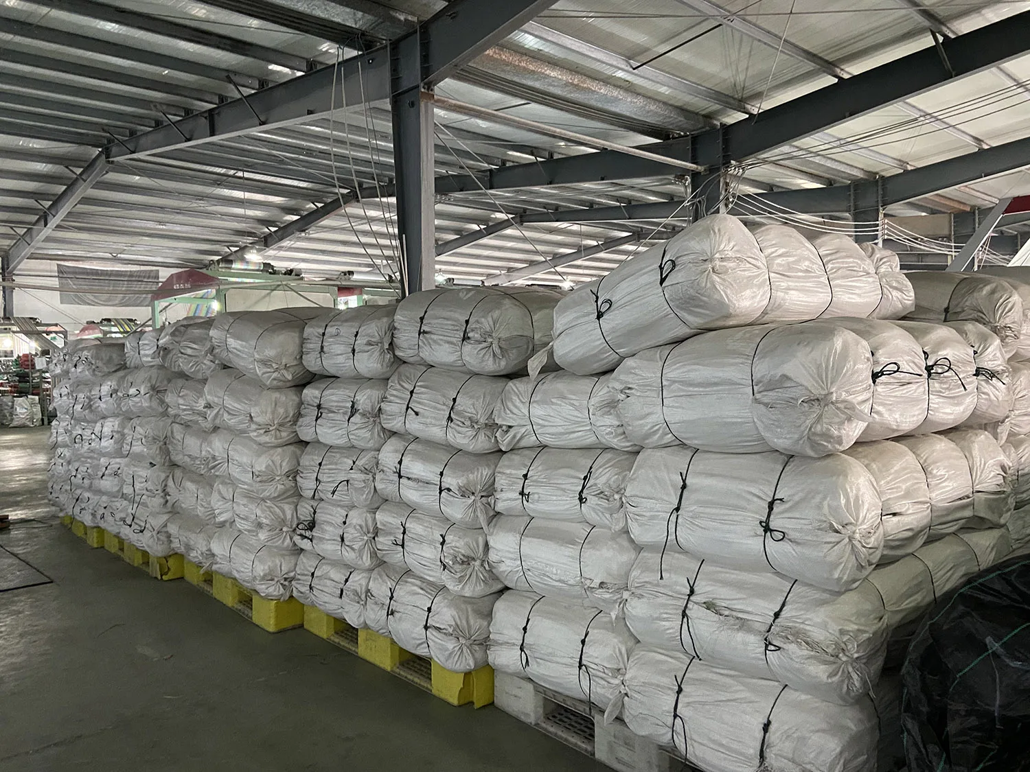 Packing 10KG 15KG 25KG Potato Onion Mesh Net Sacks PE Raschel Orange ...