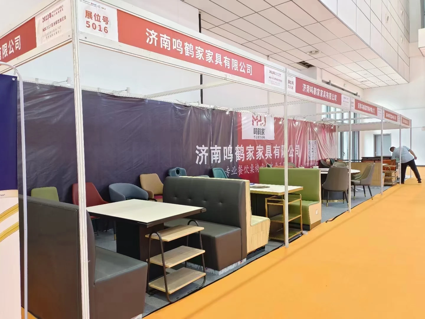 Contemporary Design Modern Square Dining Table with High-End Durable ...