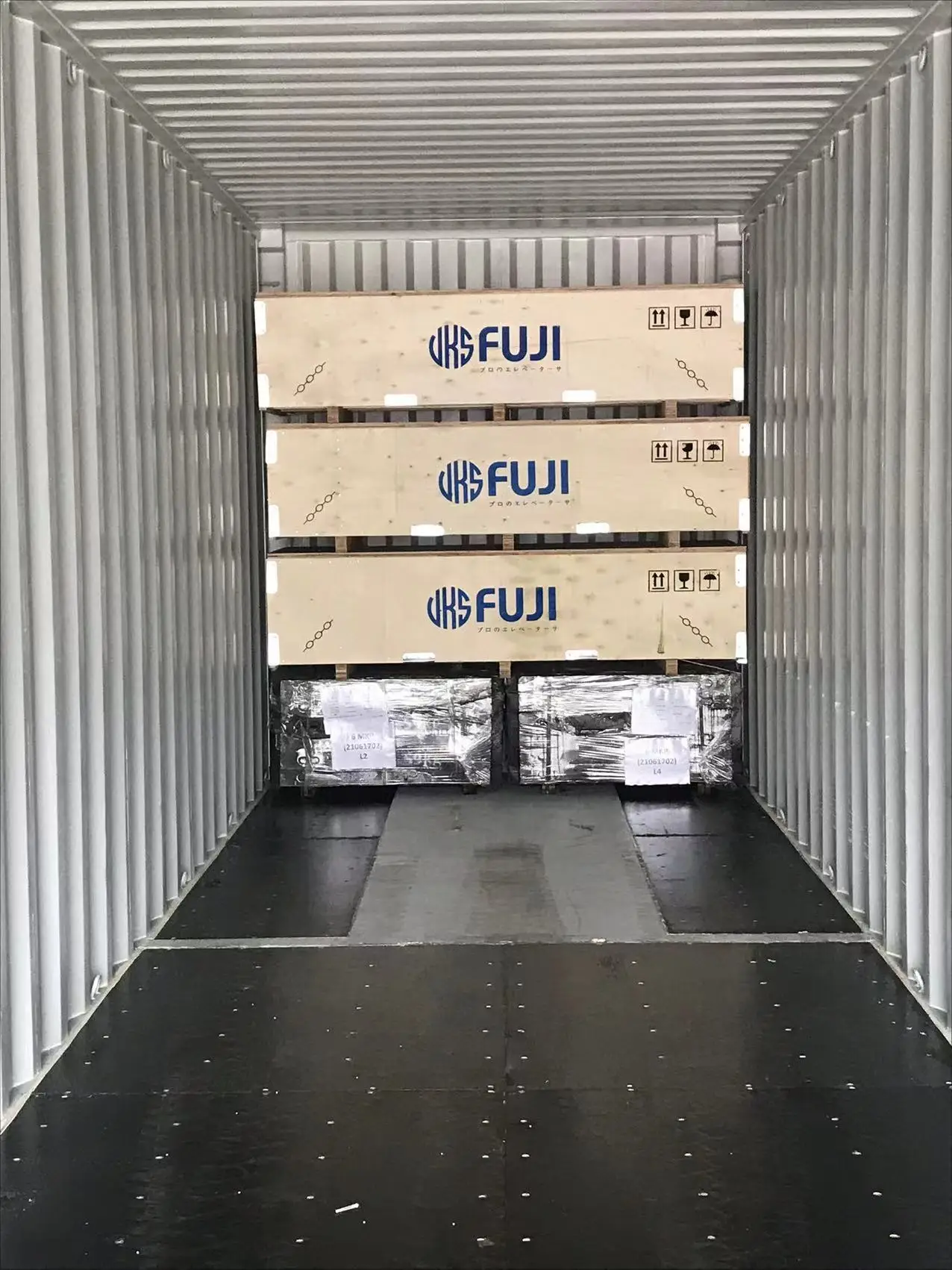 1600KG Accessible Stretcher Bed Lift - Hospital Elevator