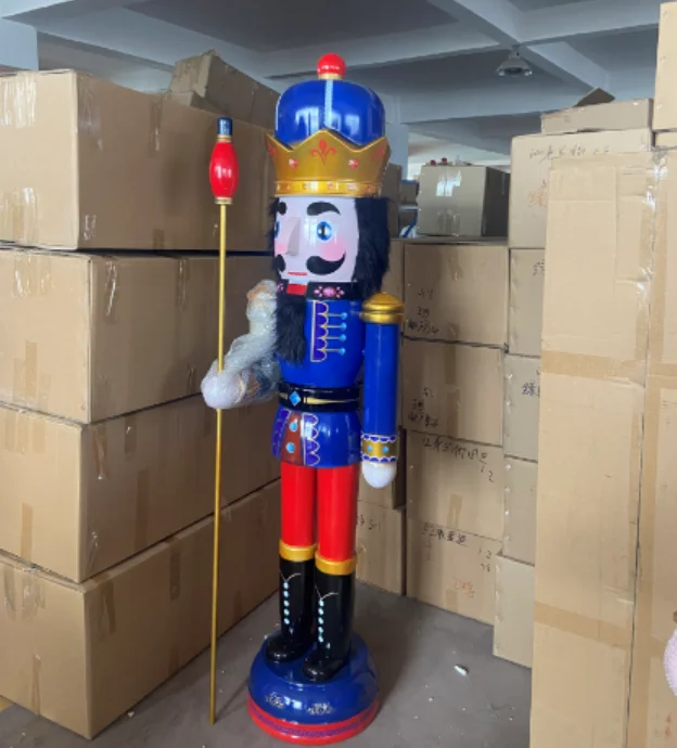 Grands Casse-Noisettes - Life Size Nutcracker Ornaments