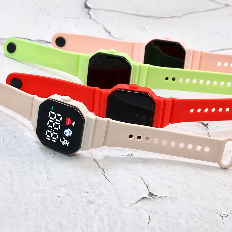 Electronic LED Digital Watch Fashion Casual Simple Silicone Female ...