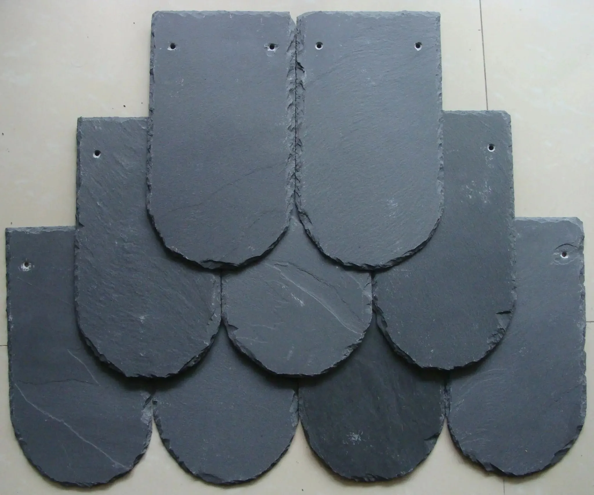 Natural Black Roof Slate Tile Round Shape Slate Roofing With Split Edge ...