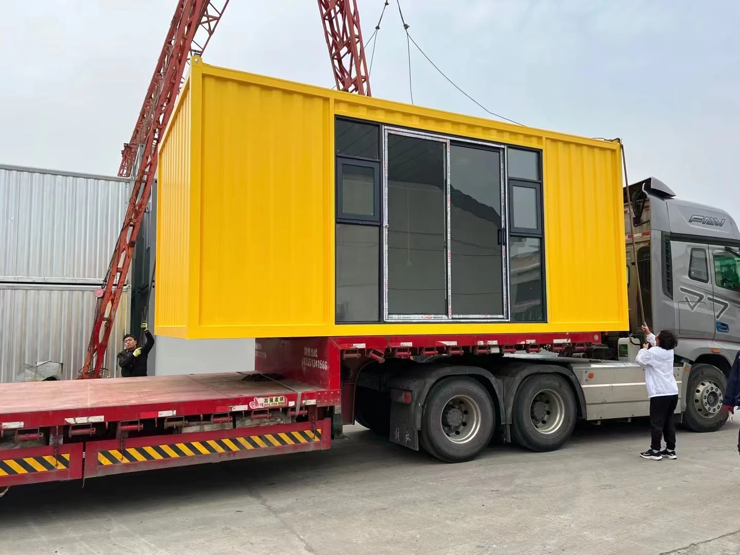Prefabricated Modular Mobile Container Shop Booth Movable Shop Shipping ...