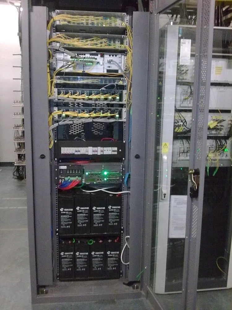 48V 4890 Series Telecom Power System with Enhanced Monitoring