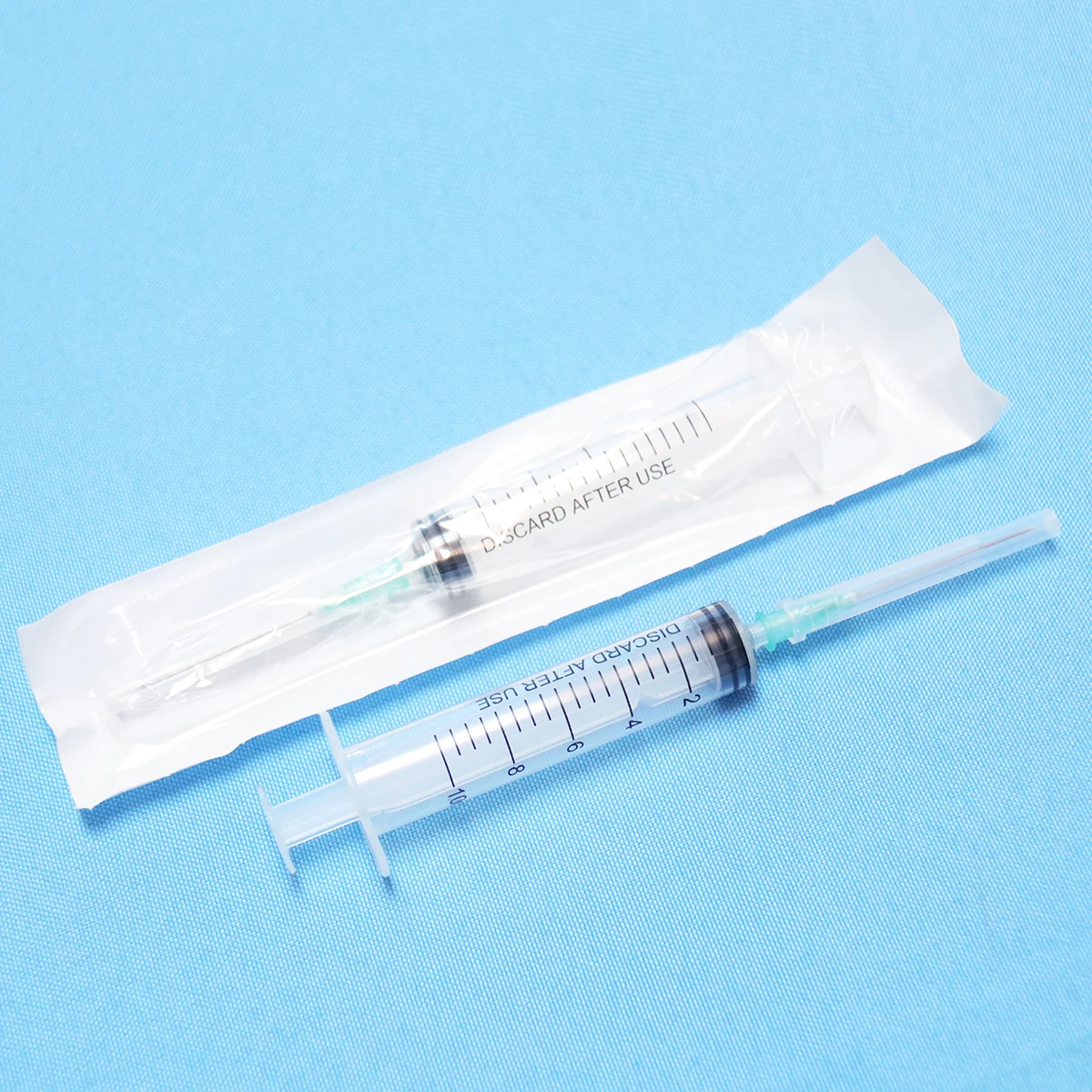 Disposable Medical Luer Lock Hypodermic Syringes in Stock