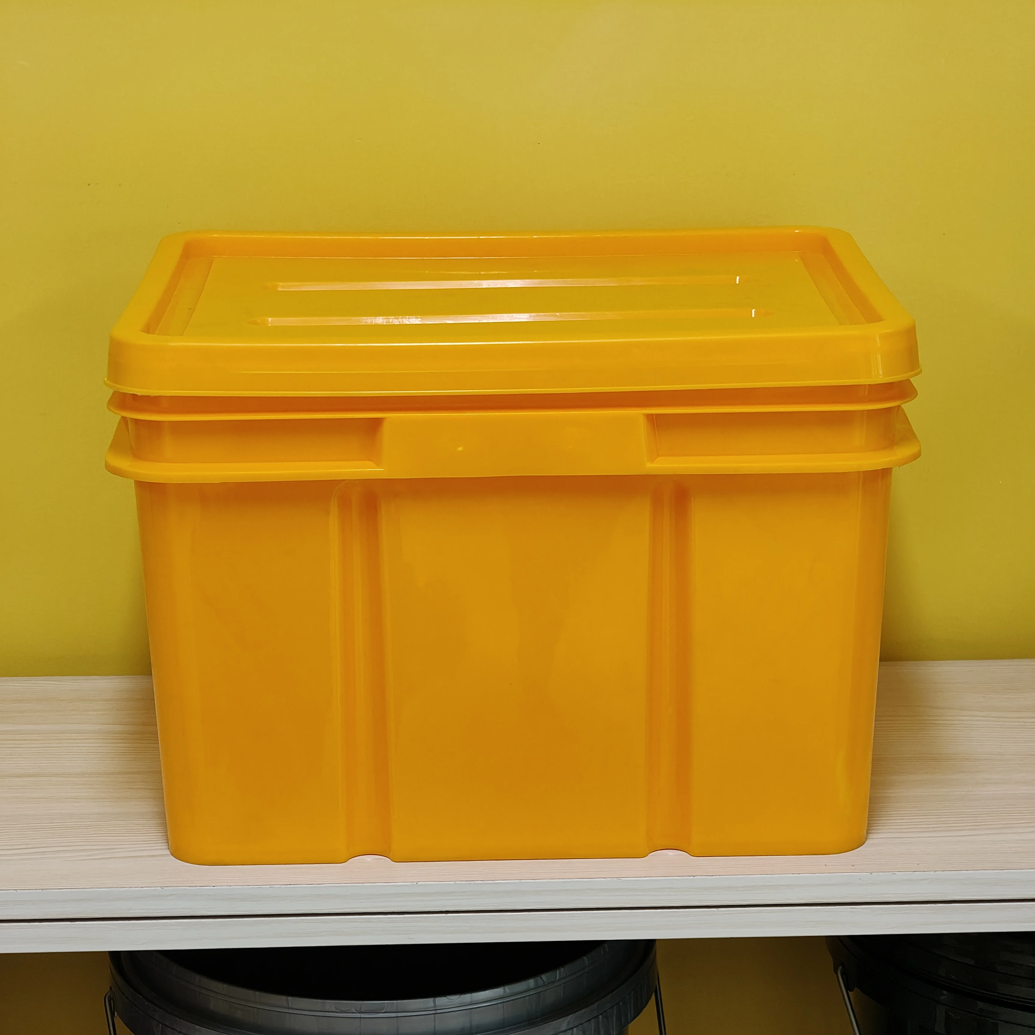 Multifunctional Plastic Storage Box 30l Logistics Transport Box With ...