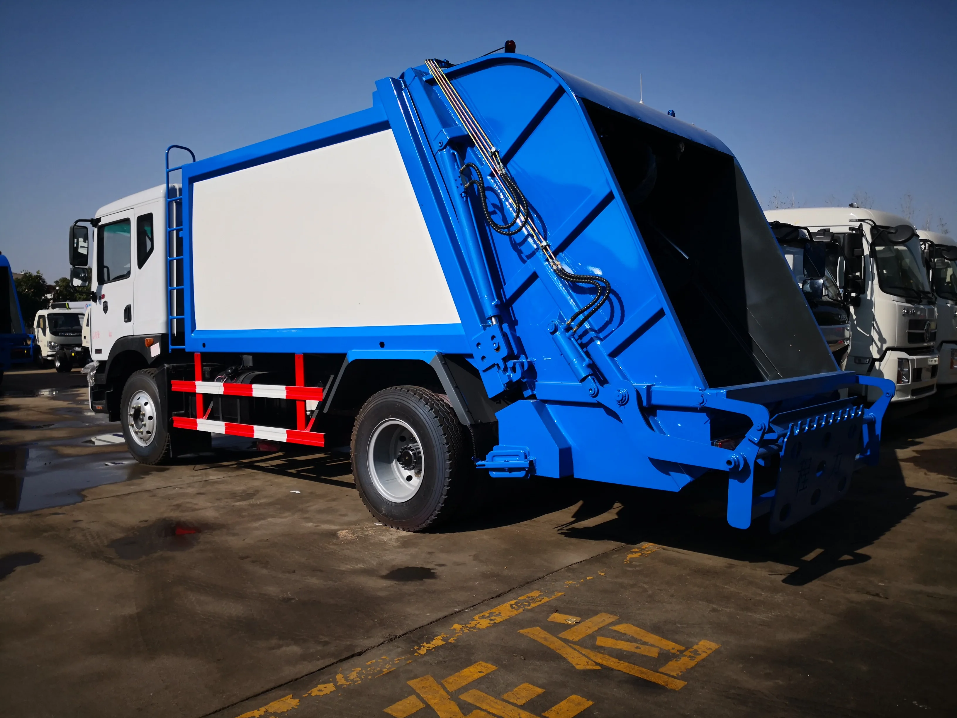 Dongfeng 4x2 Rubbish Truck Garbage Trash Compactor Truck 14m3 Refuse ...