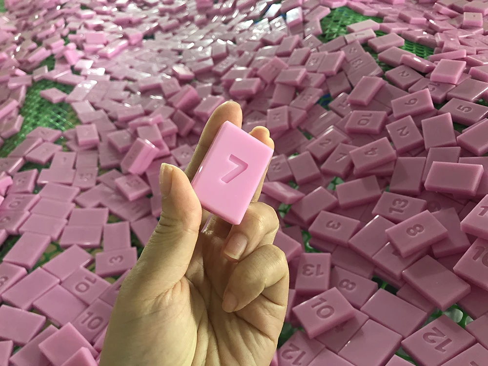 Eco-friendly Acrylic Rummy Game Set - Customizable Color