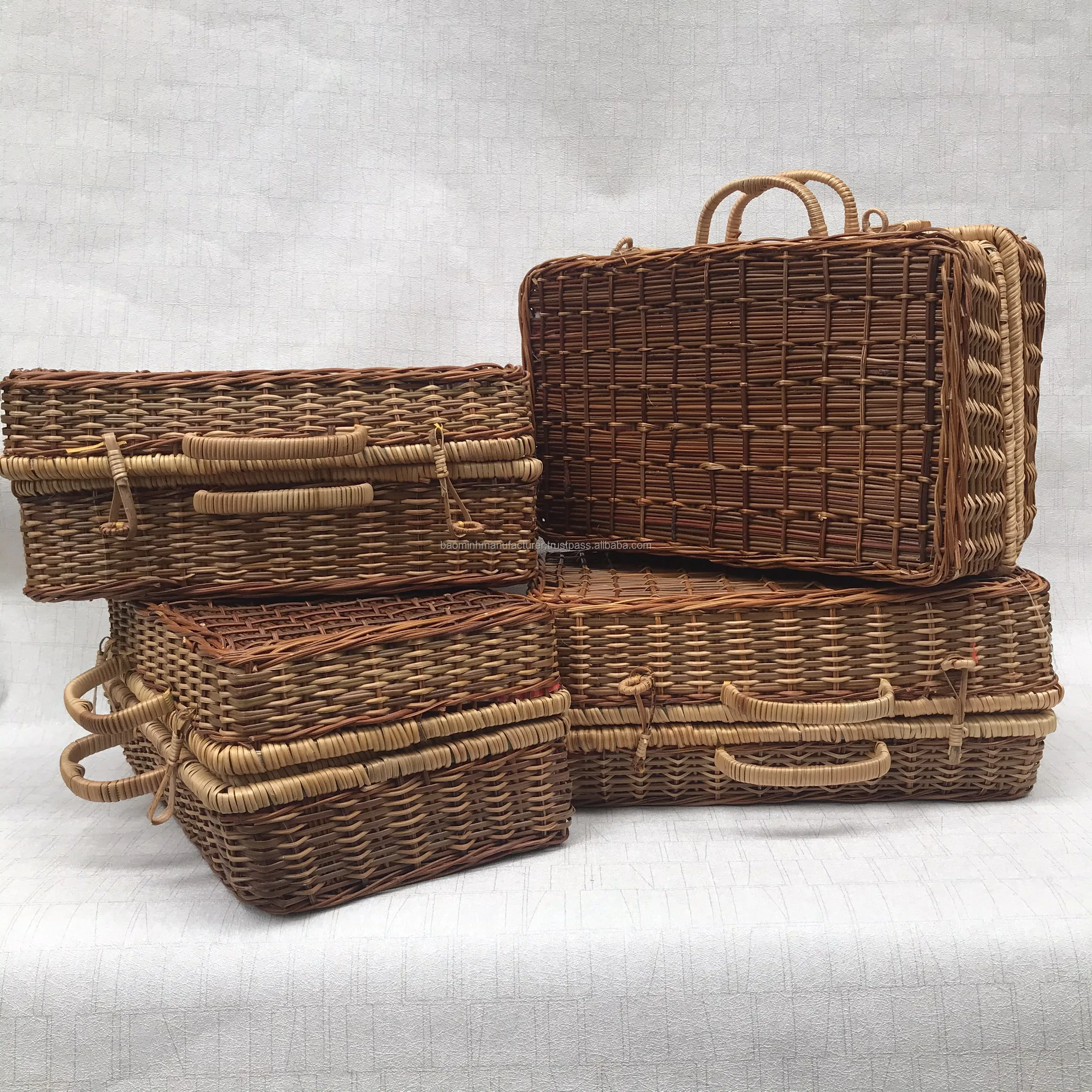 Wicker Cute Rattan Bear Suitcases Luggage And Travel Bags - Buy Luggage ...
